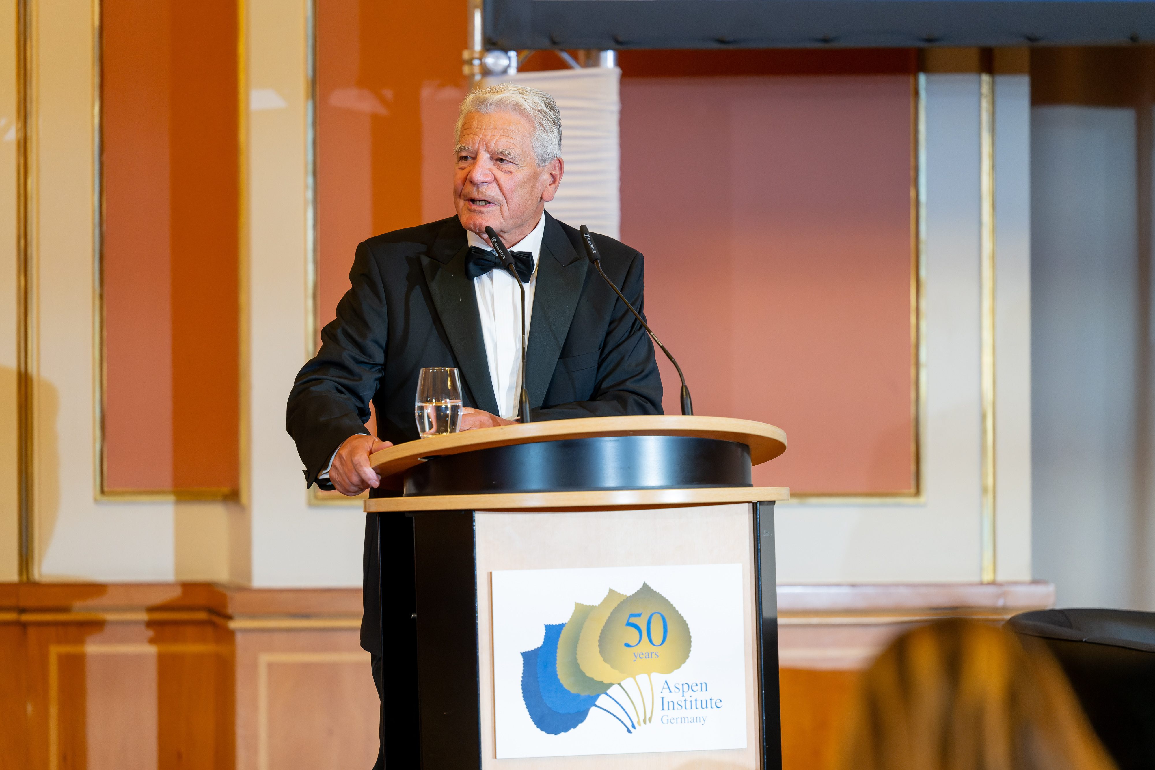 Shepard Stone Award – Joachim Gauck, Bundespräsident a.D.